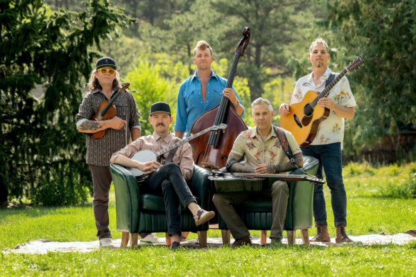 The Infamous Stringdusters | The Cabot